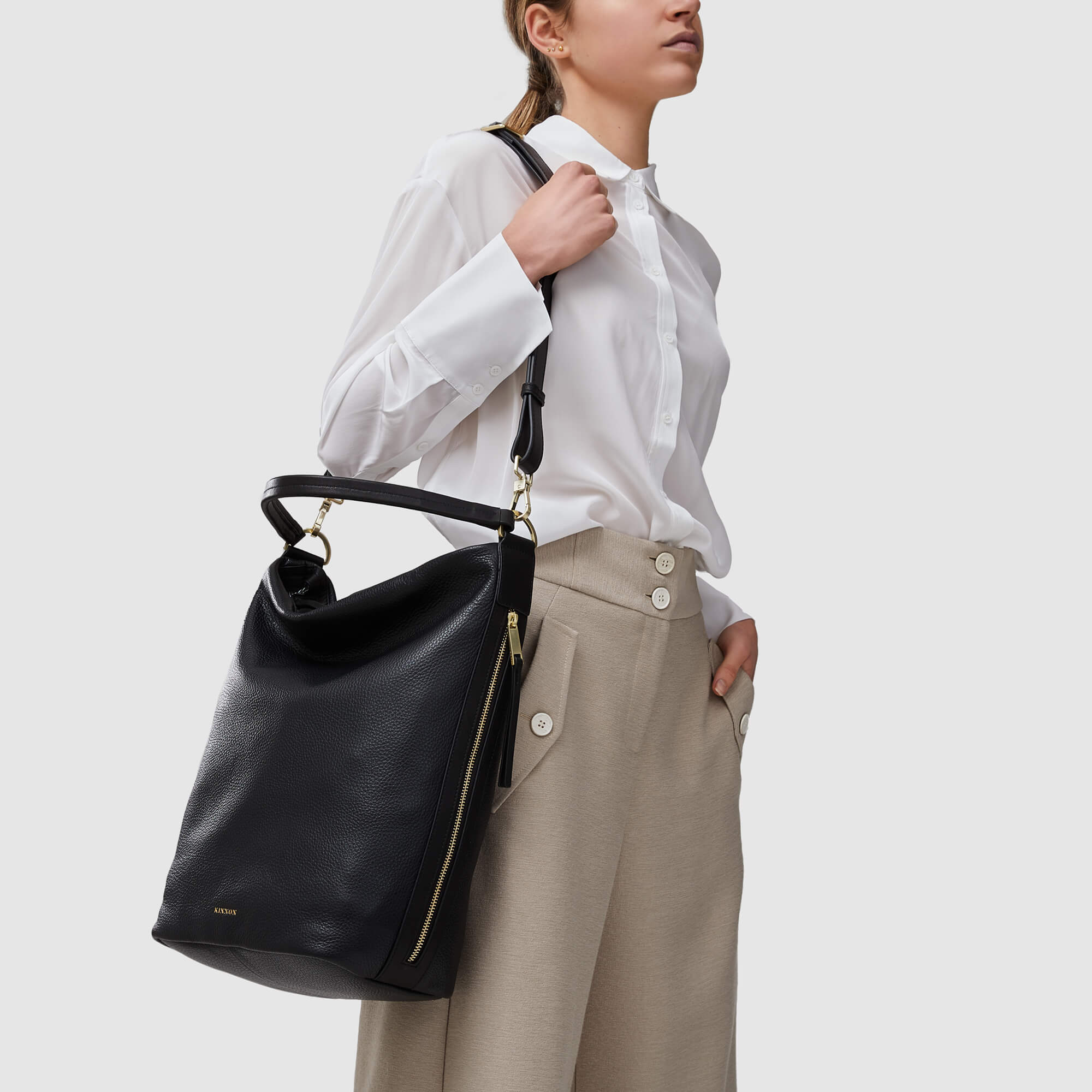 Kinnon Ginni Tote Bag in black pebble leather
